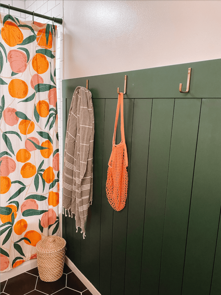 How to Install a Vertical Shiplap Accent Wall - The Homeblondy